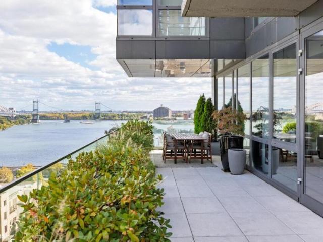 apartment with 3 bedroom, Upper East Side NY DLS102244147