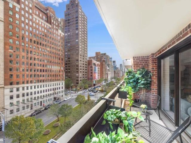 apartment with 3 bedroom, Upper East Side NY ES98817914