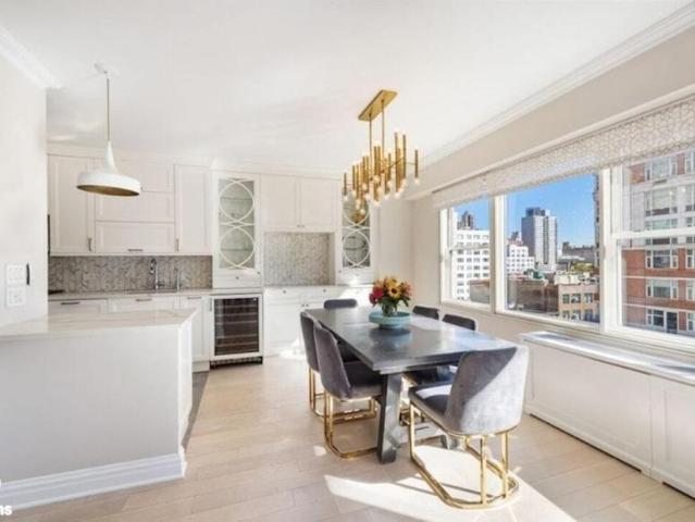apartment with 3 bedroom, Upper East Side NY ES98817958