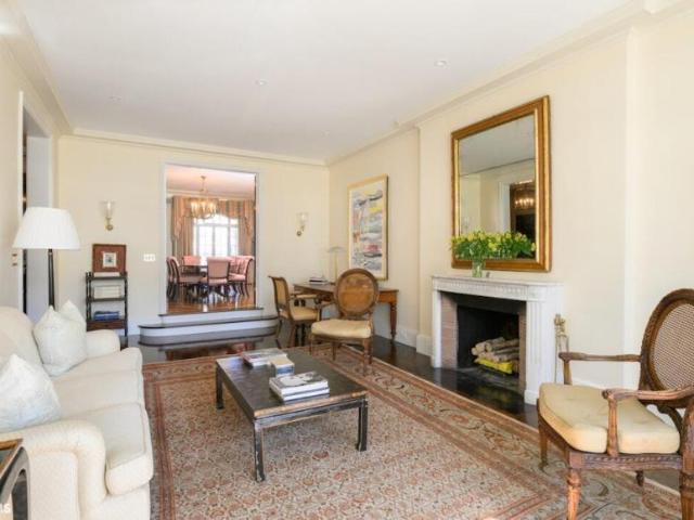 apartment with 3 bedroom, Upper East Side NY ES98330476