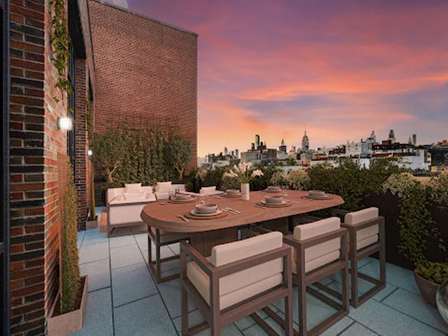 Apartment with terrace and pool