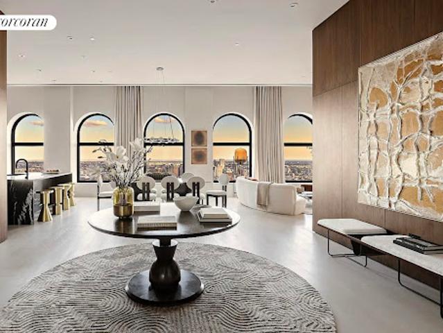 Apartment with terrace and pool