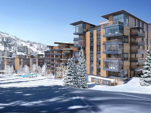 Apartment with terrace and pool
