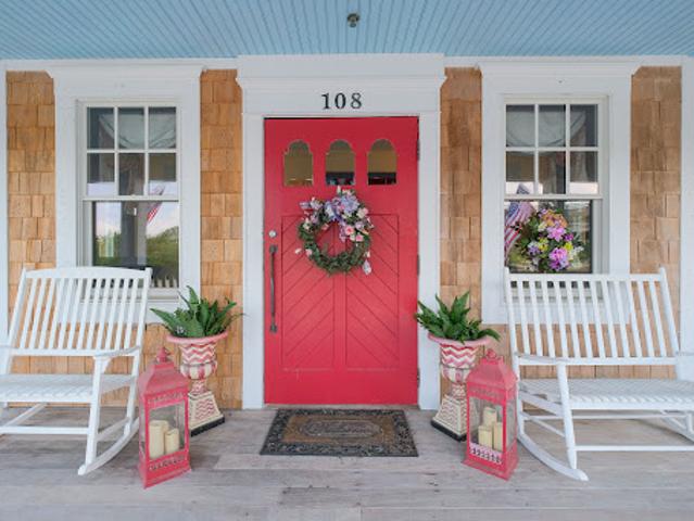 Apartment with terrace and pool