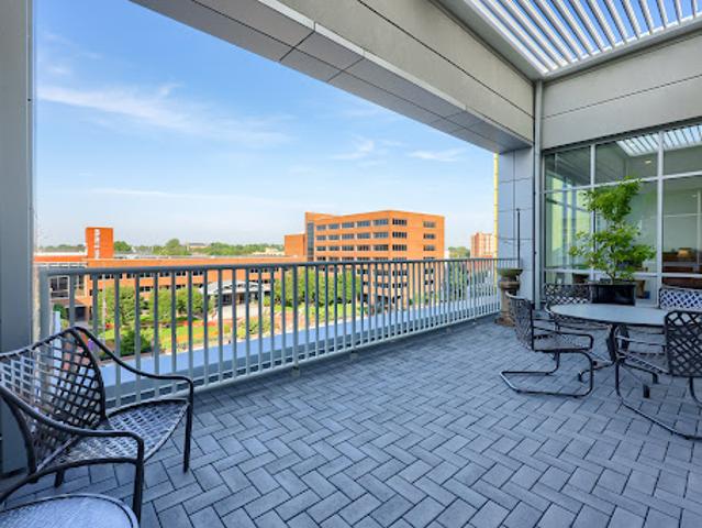 Apartment with terrace