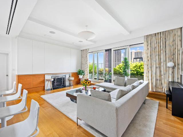 Apartment with terrace