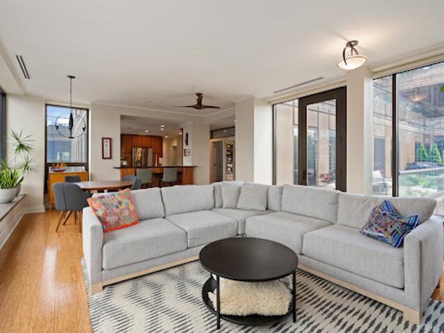 Apartment with terrace