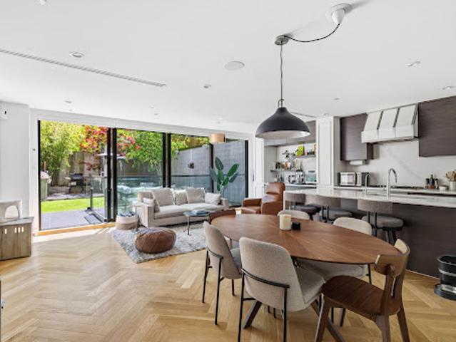 Apartment with terrace