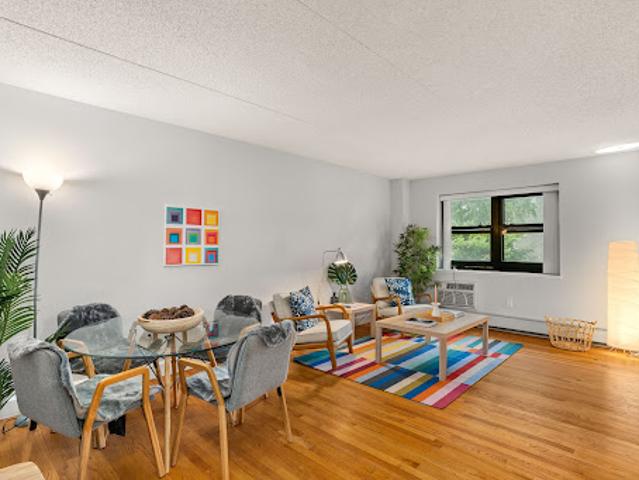 Apartment with terrace