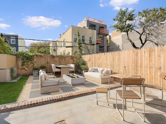Apartment with terrace