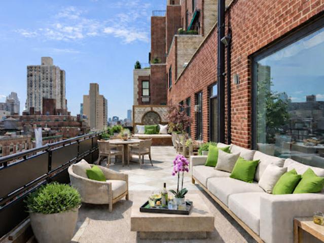 Apartment with terrace