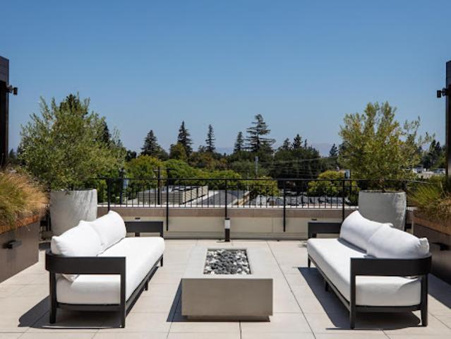 Apartment with terrace