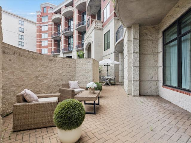 Apartment with terrace