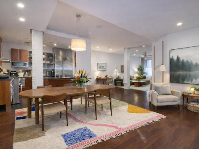 Apartment with terrace