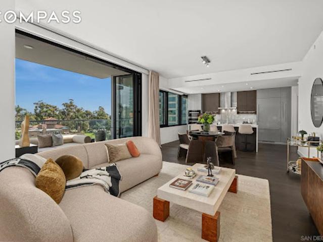 Apartment with terrace