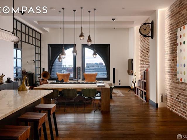 Apartment with terrace