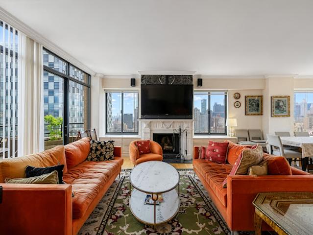 Apartment with terrace