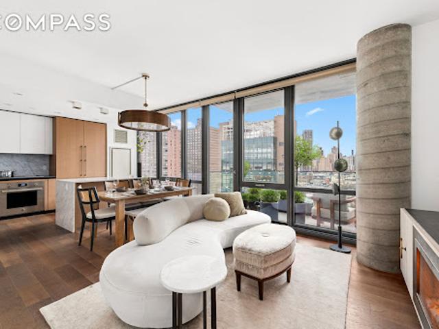 Apartment with terrace