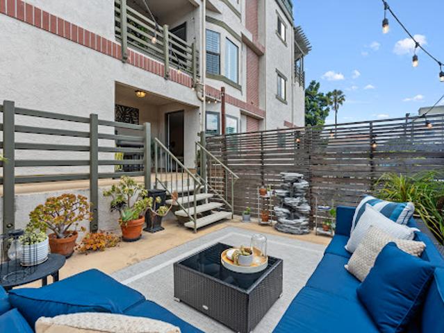 Apartment with terrace