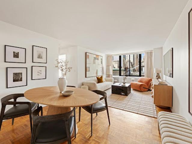 Apartment with terrace