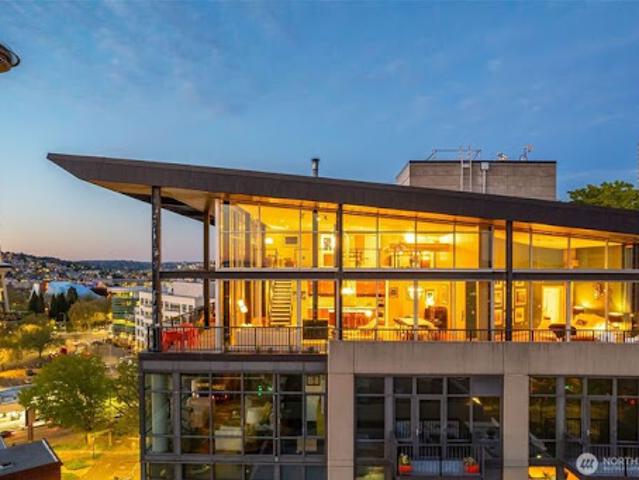Apartment with terrace