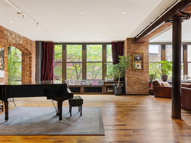 Apartment with terrace
