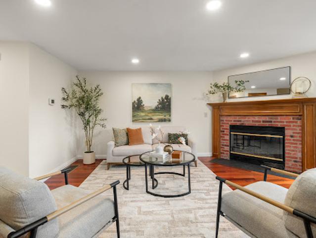 Apartment with terrace