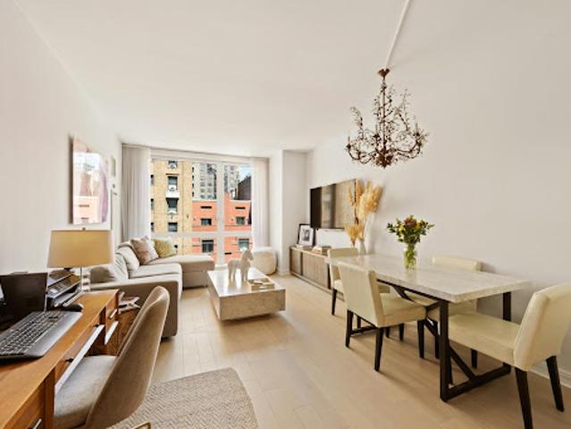 Apartment with terrace