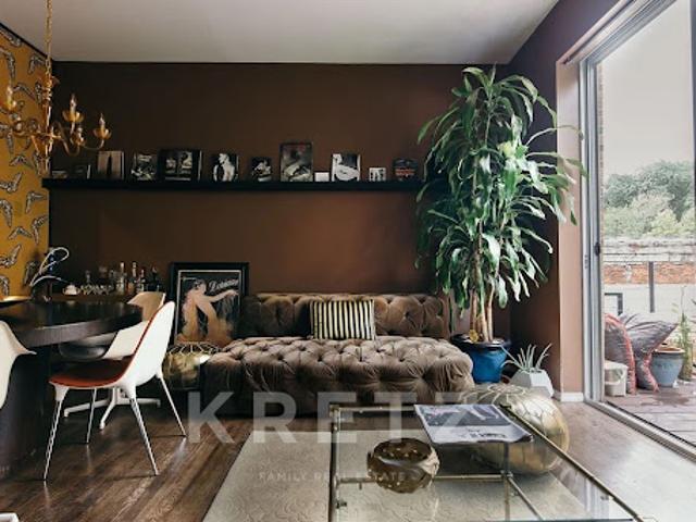 Apartment with terrace