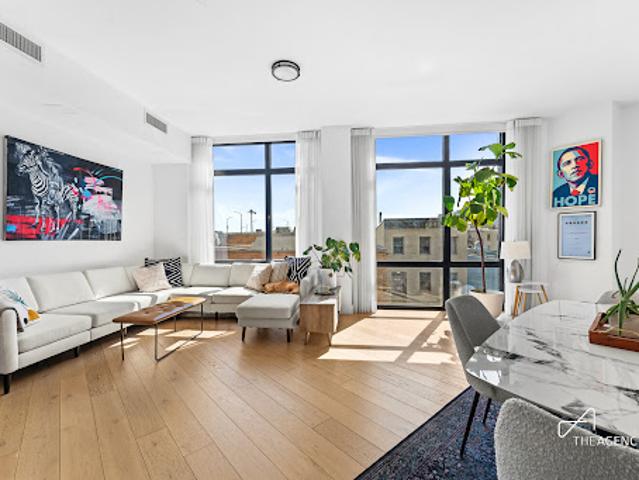 Apartment with terrace