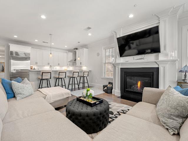 Apartment with terrace