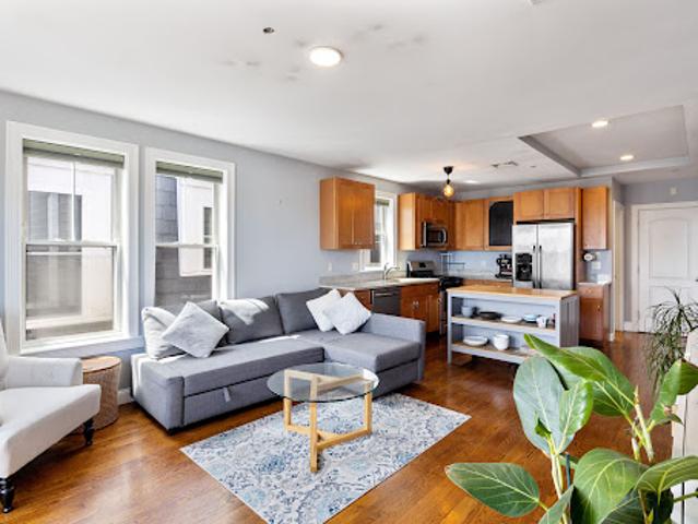 Apartment with terrace
