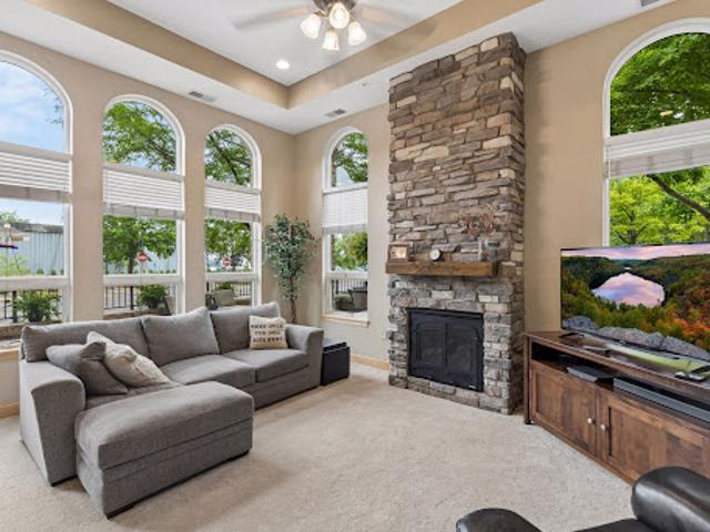 Apartment with terrace