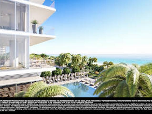 Apartment with pool