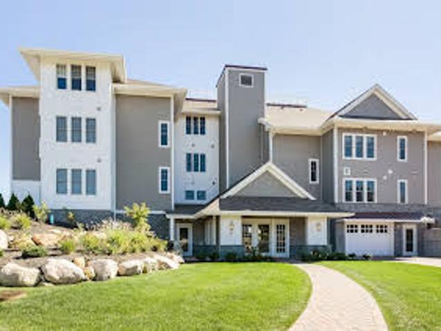 Apartment with Pool