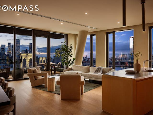 Apartment with pool