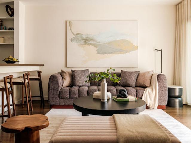 Apartment with pool