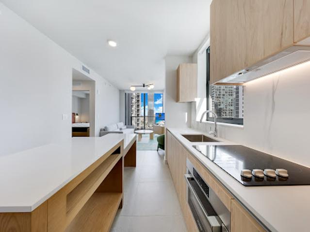 Apartment with pool