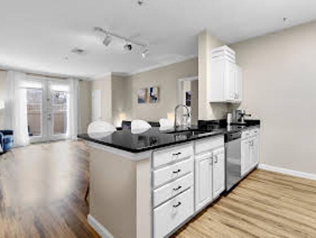 Apartment with Pool