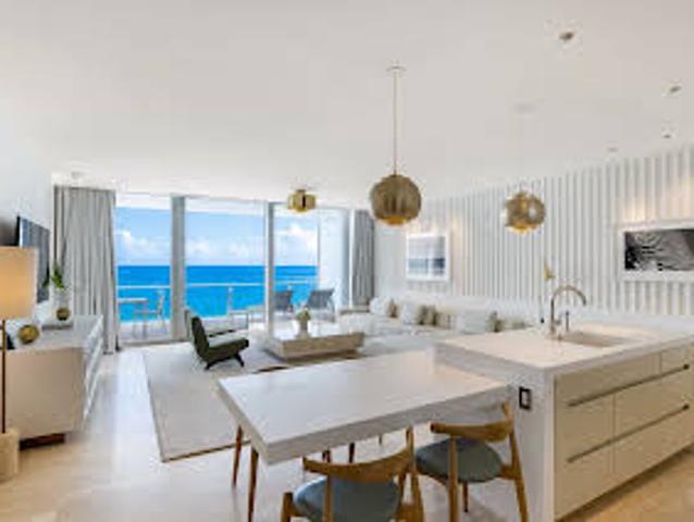 Apartment with Pool