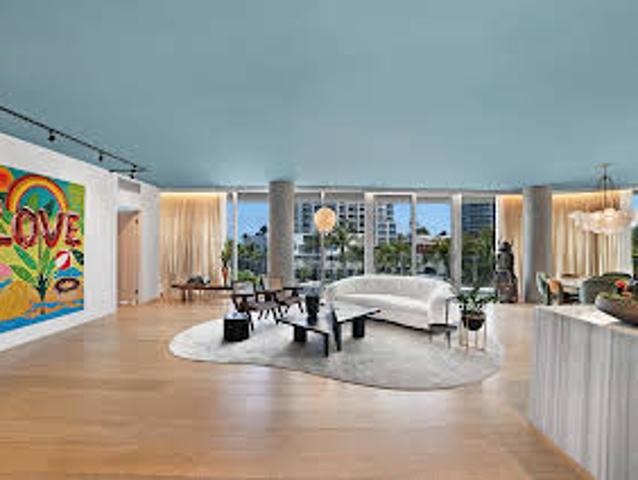 Apartment with Pool