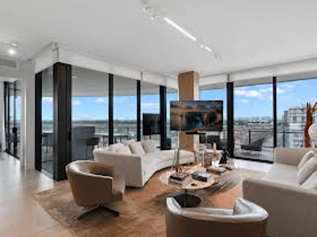 Apartment with Pool