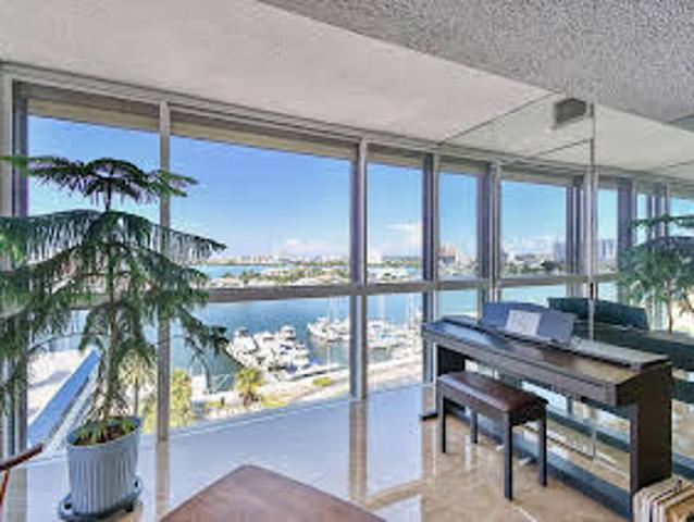 Apartment with Pool
