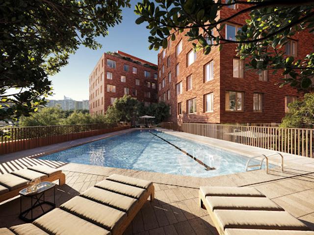 Apartment with pool