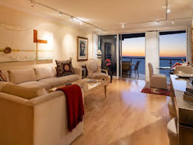 Apartment with pool