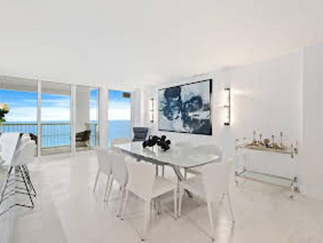 Apartment with Pool