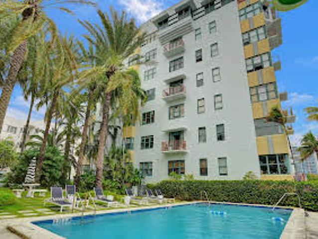Apartment with Pool