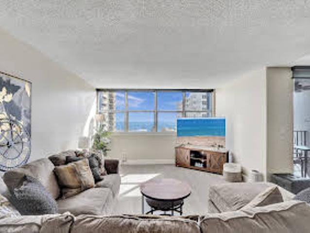 Apartment with Pool