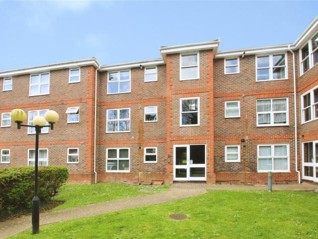 Apartment to let Warren Down, Bracknell, RG42