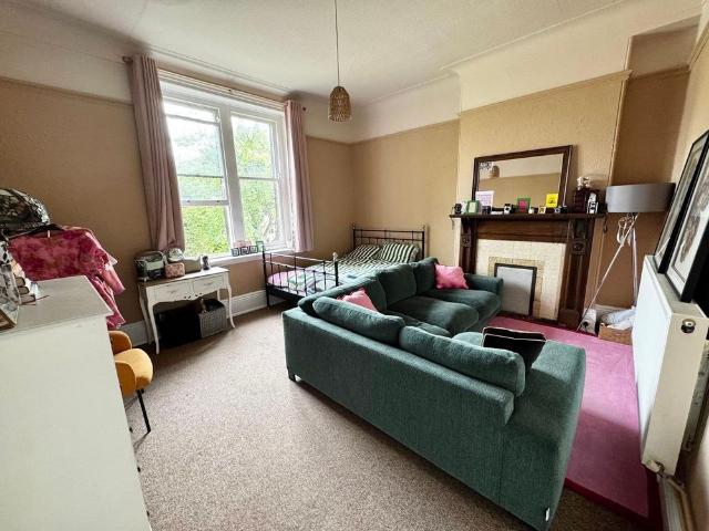 apartment to rent